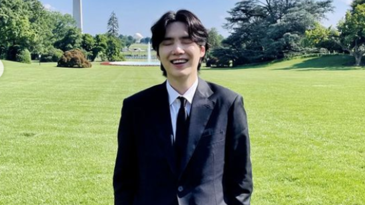 BTS' Suga's gummy smile is all over the net as rapper drops unseen pics ...