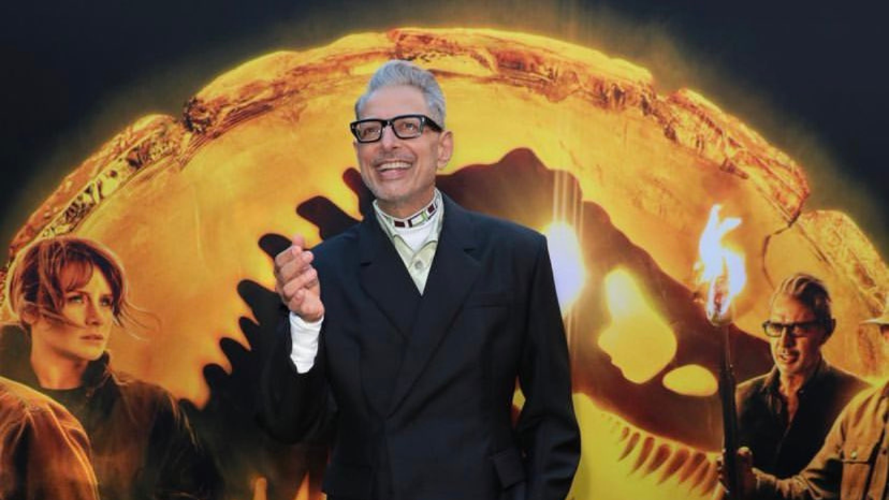 Jeff Goldblum: Jeff Goldblum says Jurassic World: Dominion is 'more ...