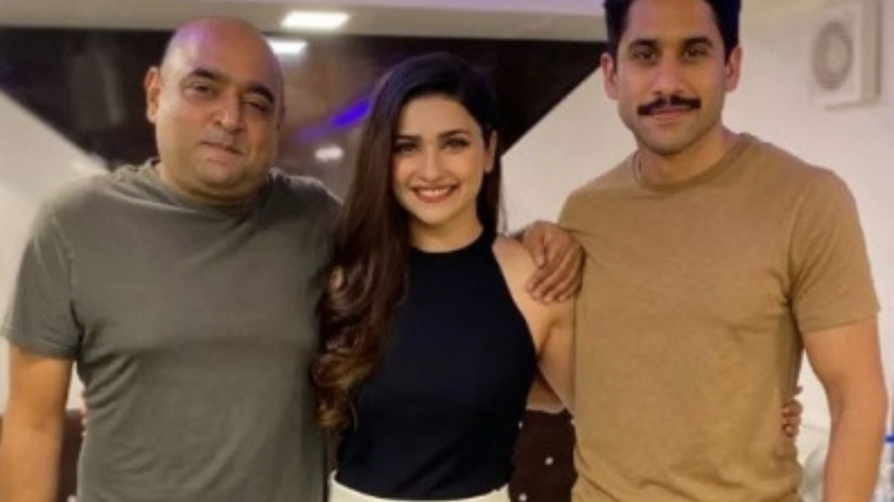 Prachi: Prachi Desai thanks Naga Chaitanya as she shares a pic on wrapping up Dhootha shoot ...
