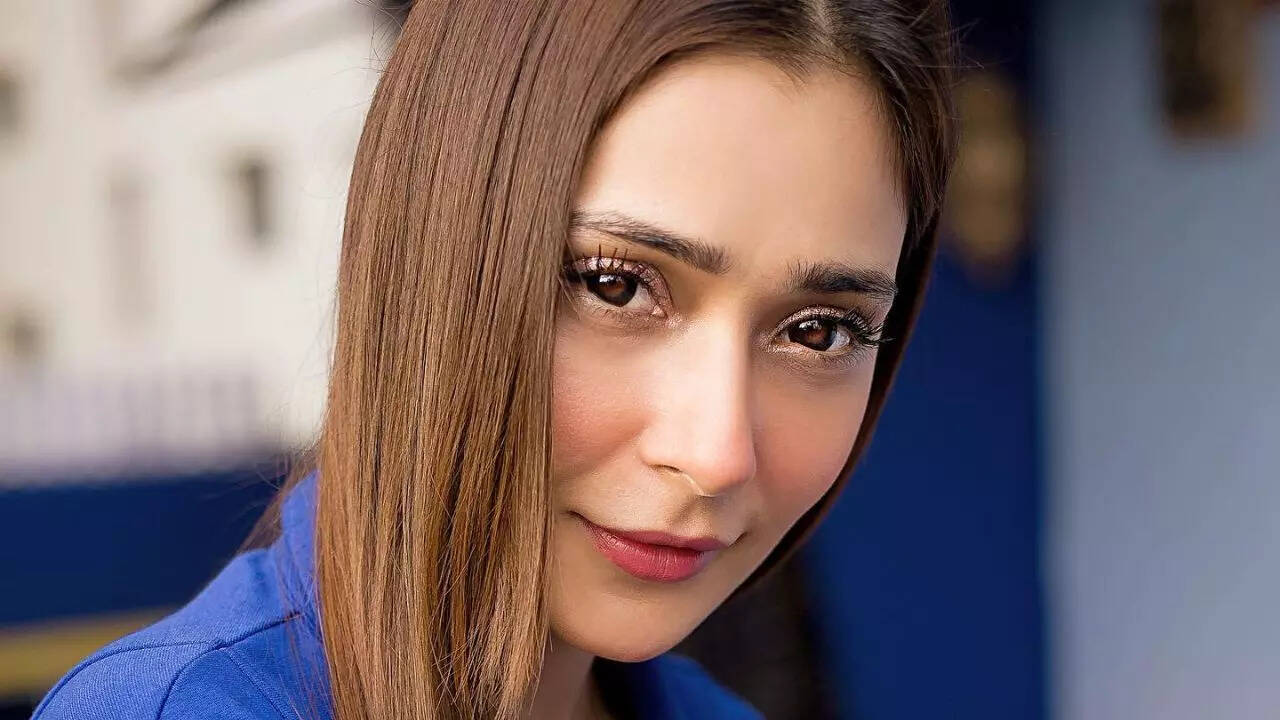 After broken marriage with Ali Merchant, Sara Khan has found love again ...