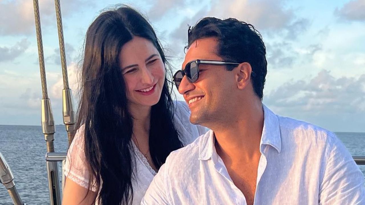 Photos Of The Day Katrina Kaif Vicky Kaushal Get Romantic Ranveer