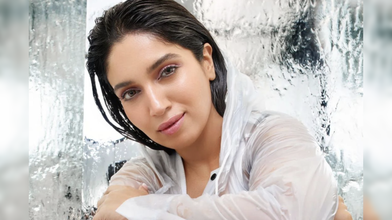 Bhumi: Anushka Sharma, Akshay Kumar and more celebs wish a happy ... Bhumi: Anushka Sharma, Akshay Kumar and more celebs wish a happy ...