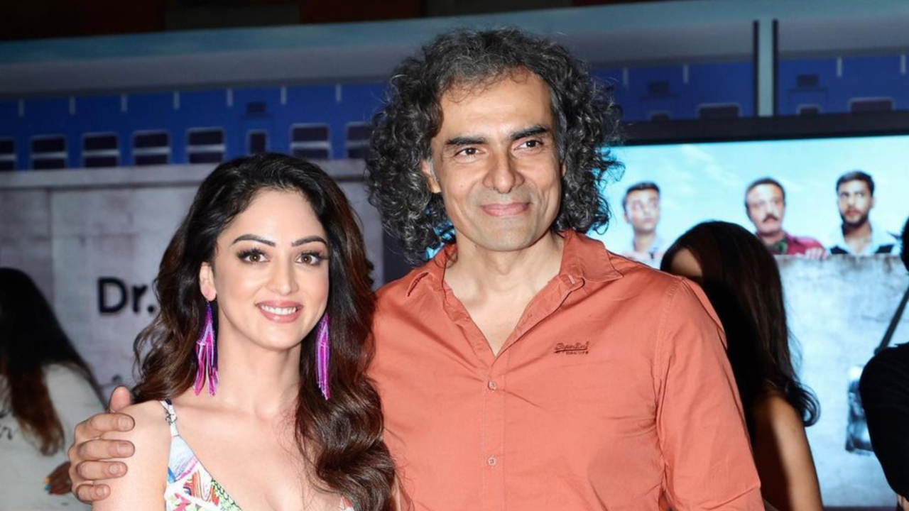 Dabangg 2 fame actress Sandeepa Dhar shares glimpses from her first day ...