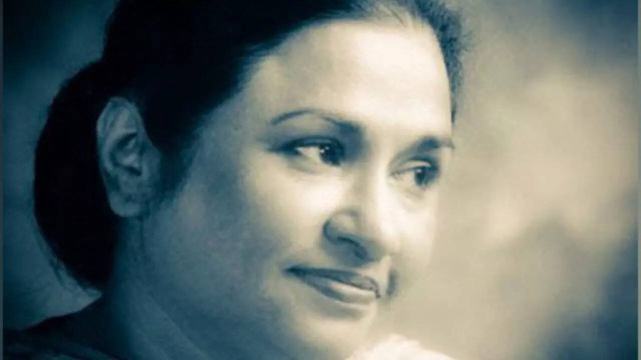 Noor: Legendary Pakistani singer Nayyara Noor aka Bulbul-e-Pakistan ...