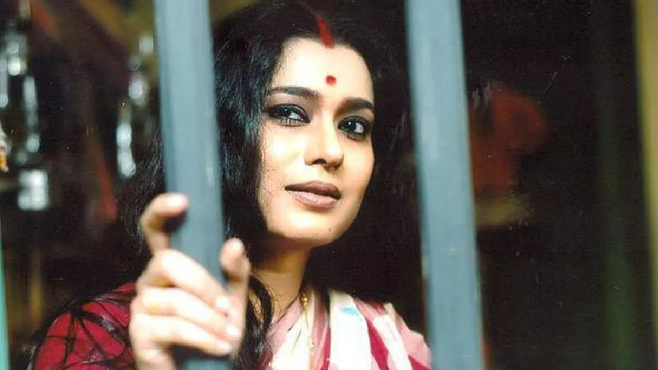 Bengali actress Ananya Chatterjee, who is known for Abohoman, slams ...