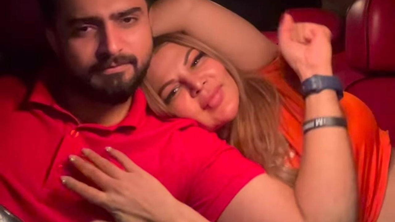 Rakhi Sawant joins beau Adil Khan Durrani for a photoshoot days after ...