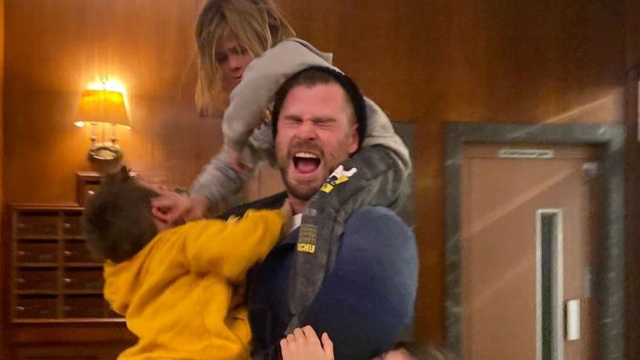 Marvel's Thor actor Chris Hemsworth shares pic of his 'Super proud dad ...