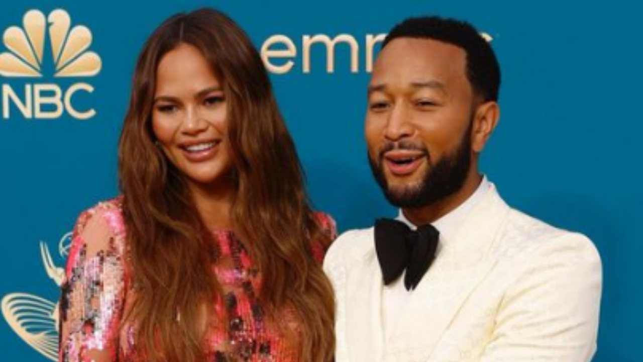 Chrissy Teigen admits she and singer John Legend had an abortion, says ...