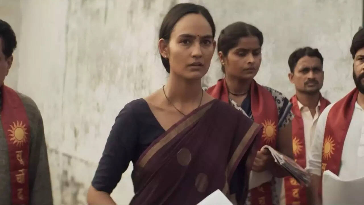 Jamtara Sabka Number Ayega Season 2 Ep 1 review: An investing tale of ...