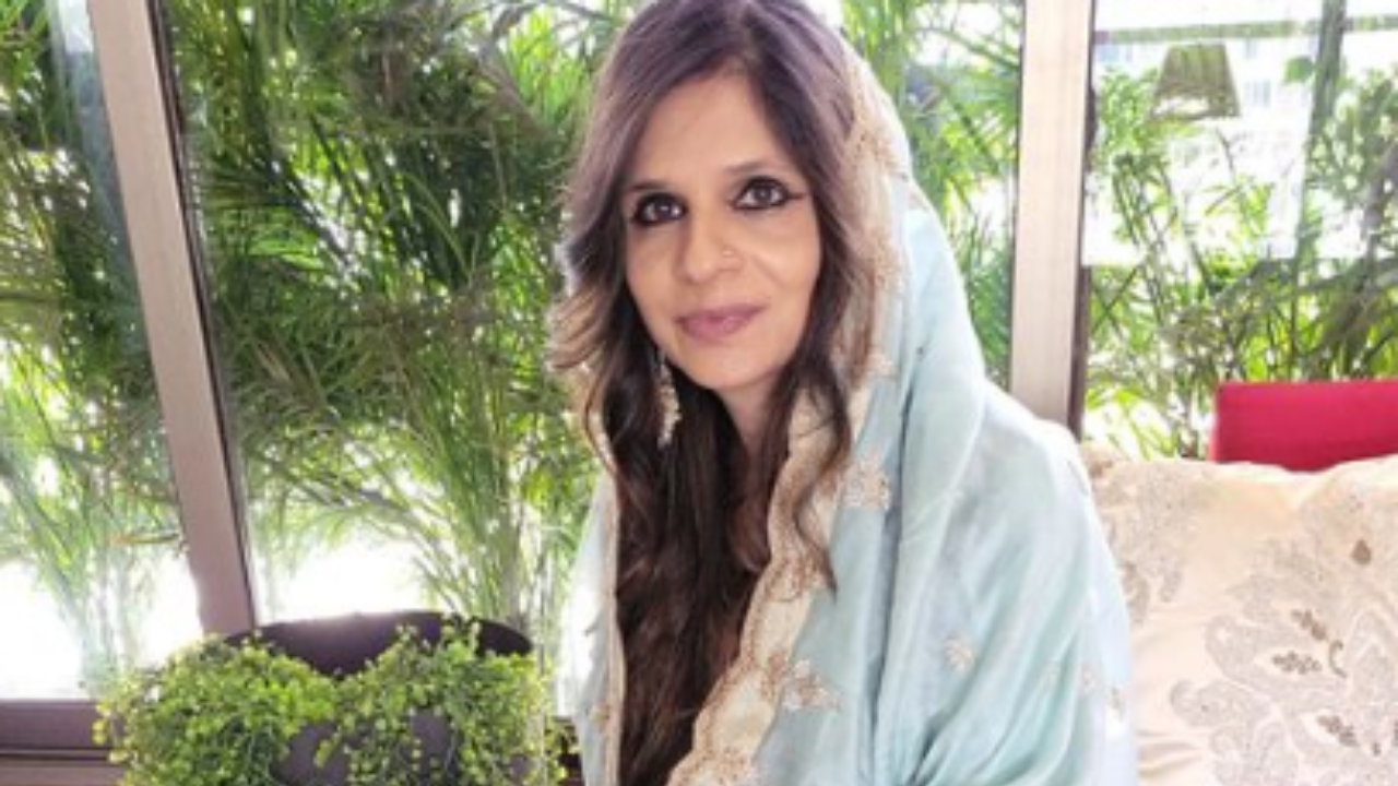 Saba Pataudi shares an age-old photo featuring cricket legend Mansoor ...