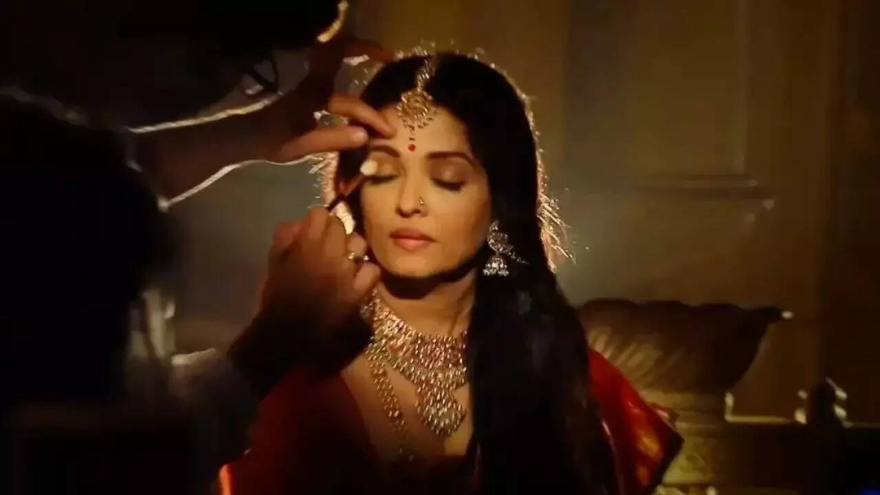 PS: I star Aishwarya Rai Bachchan weighs in on North vs South film ...