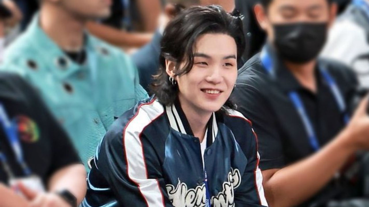 'Suga is in the building': BTS rapper gets befitting introduction at ...