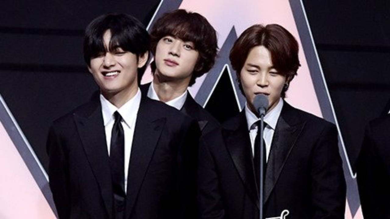 BTS stars Jin and V's hilarious antics while Jimin's acceptance speech ...
