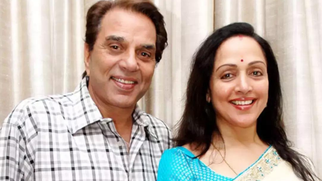 'Dream Girl' Hema Malini posts adorable glimpses with her 'Dharam Ji ...