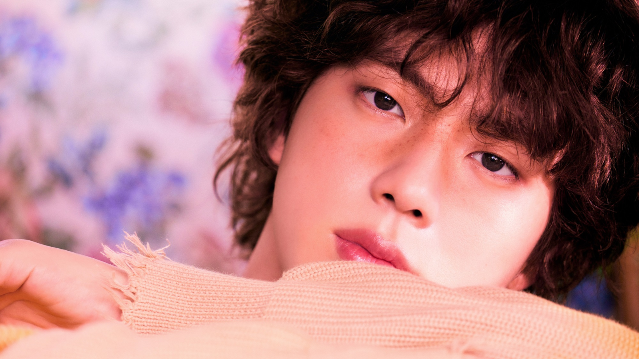 BTS’ Jin wins over ARMY with his gorgeous freckles in The Astronaut ...