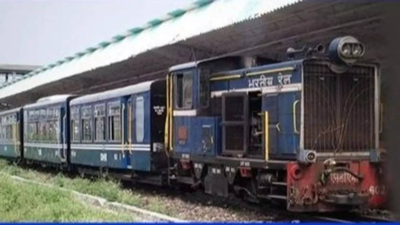 Ghum: Joyrides in the heritage toy train! Ghum Festival to start from ...