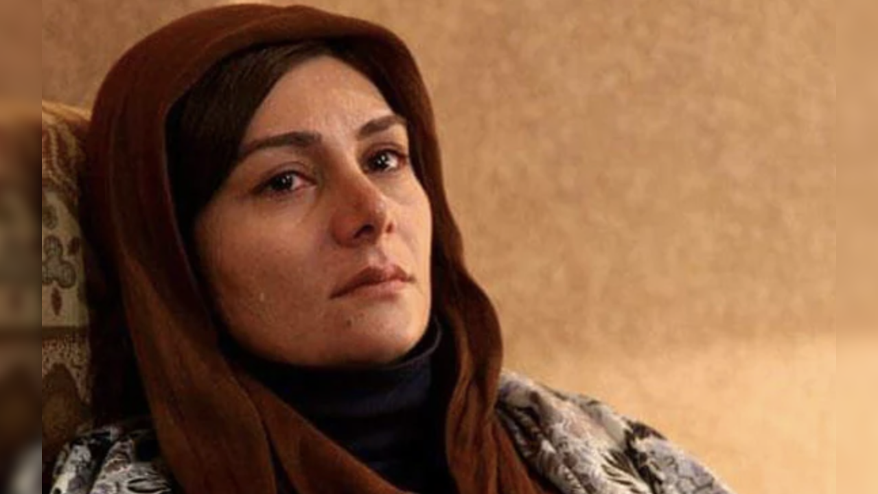Iranian judiciary arrest 52-year-old actress for removing Hijab in ...