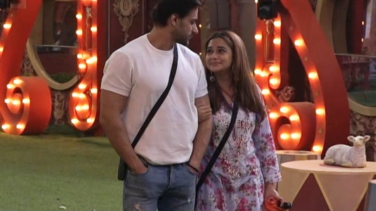 Bigg Boss 16: Shalin expresses feelings for Tina; says their bond isn't ...