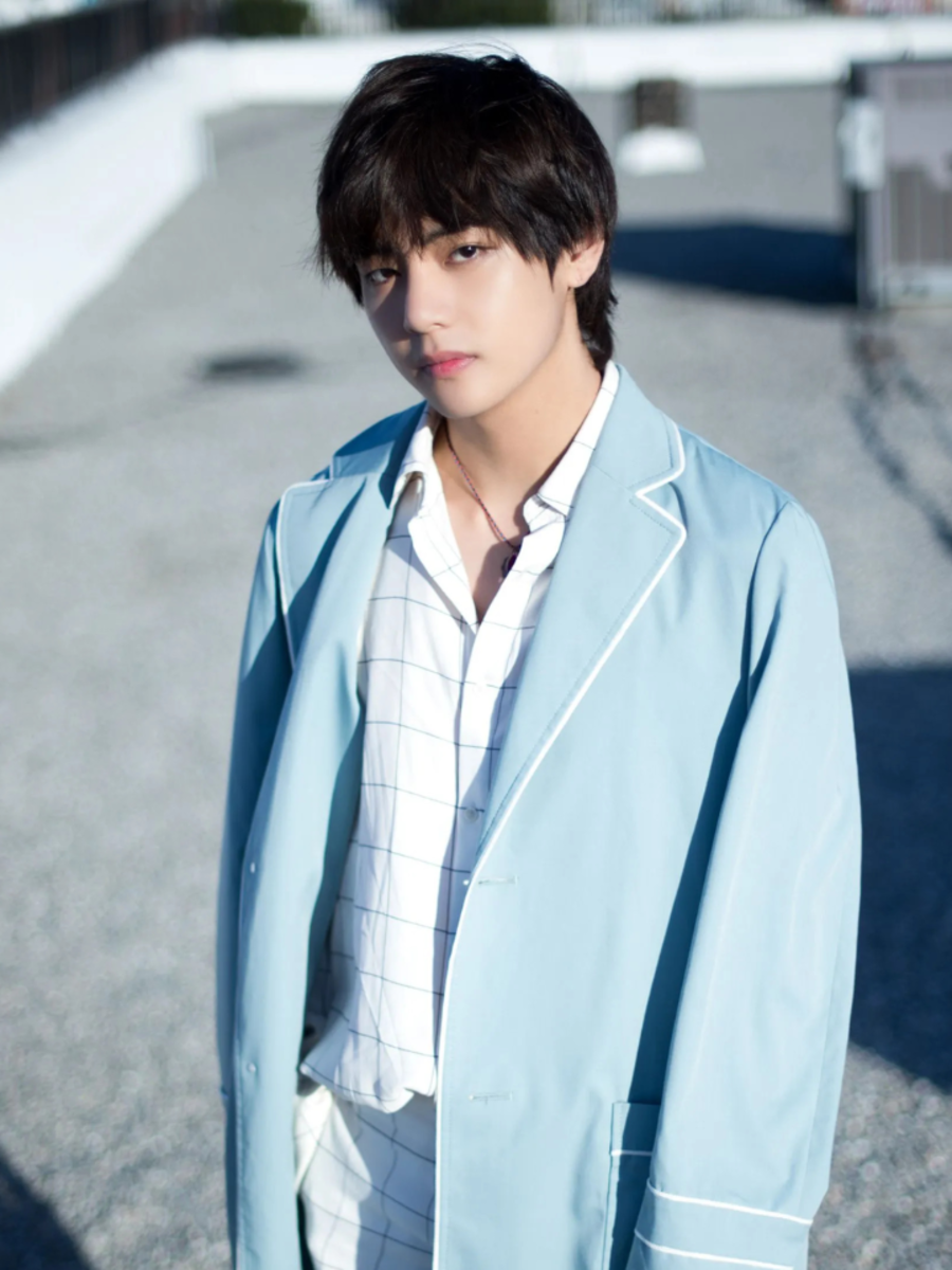 BTS star V’s elegant long coats for Winter