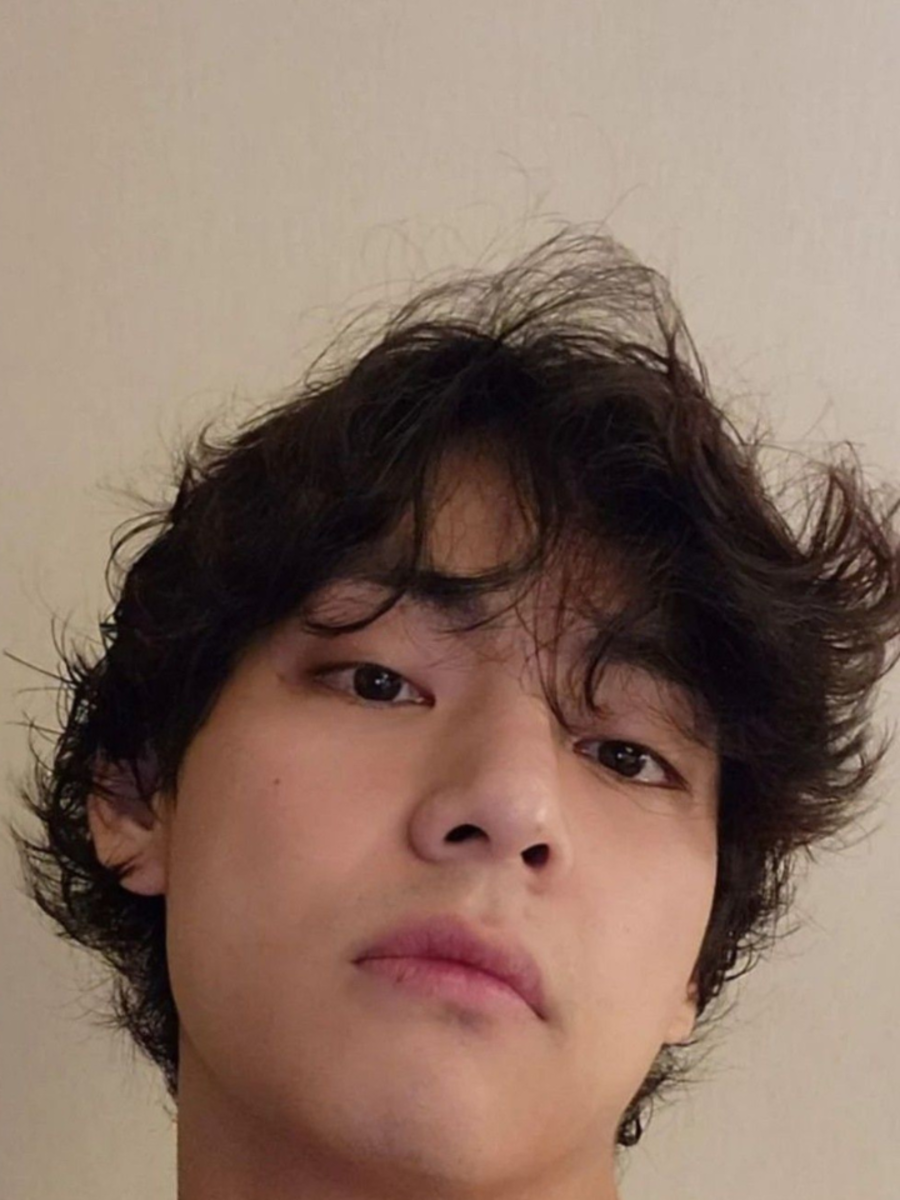 BTS V's nighttime skincare routine for oily skin