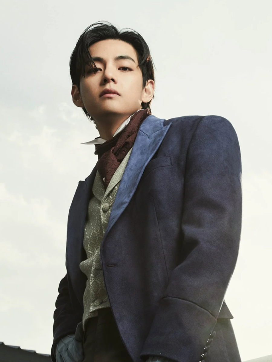 10 Times BTS’ V captivated us with his Ethereal Prince-like Looks