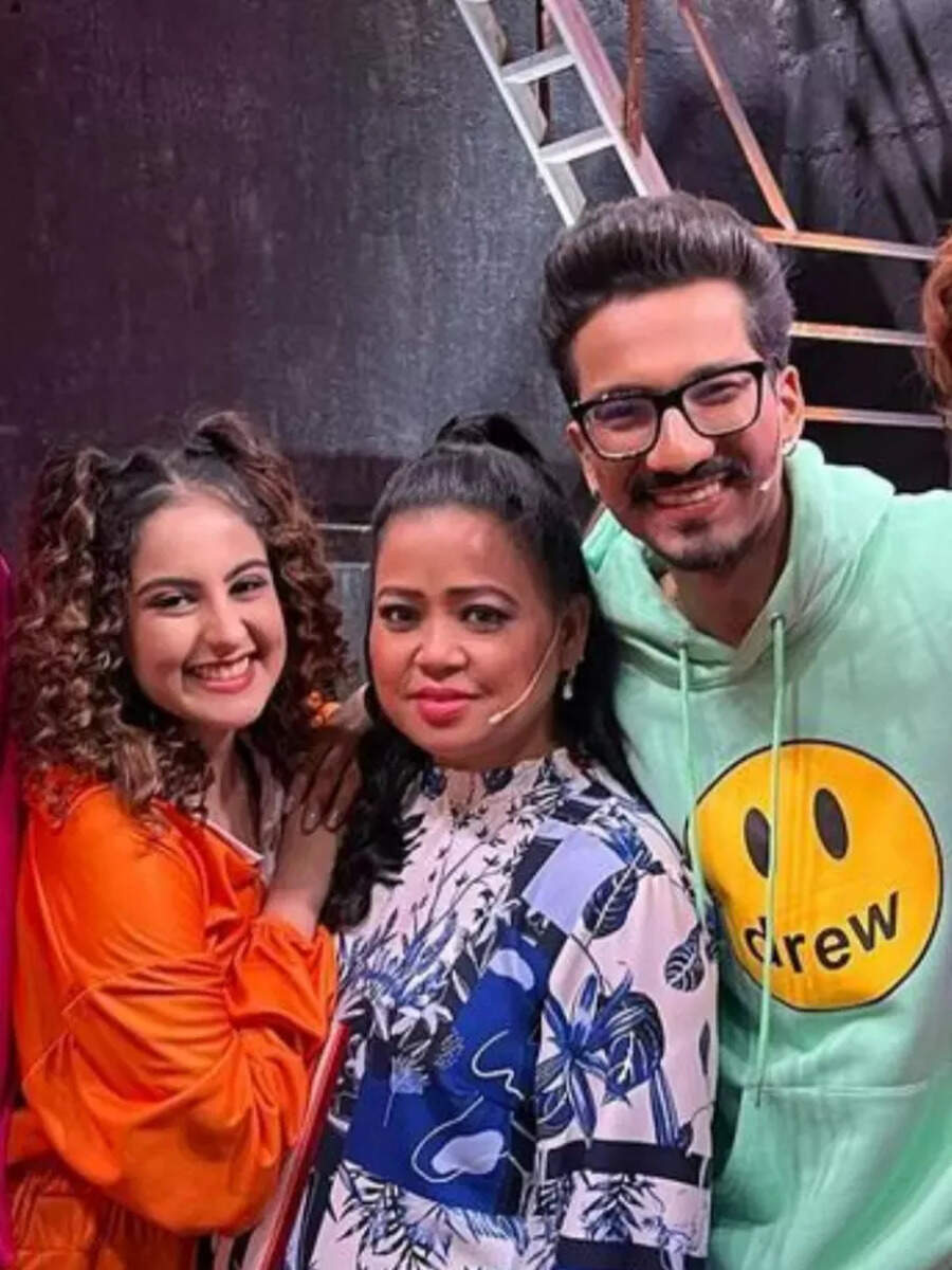 Tunisha Sharma's happy pictures with TV stars