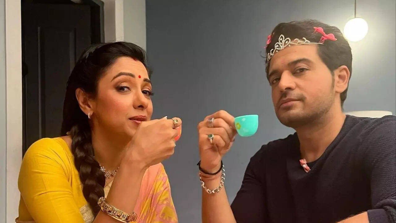 Anupama Written Updates, January 16, 2023: Anupama and Anuj take Anu on ...