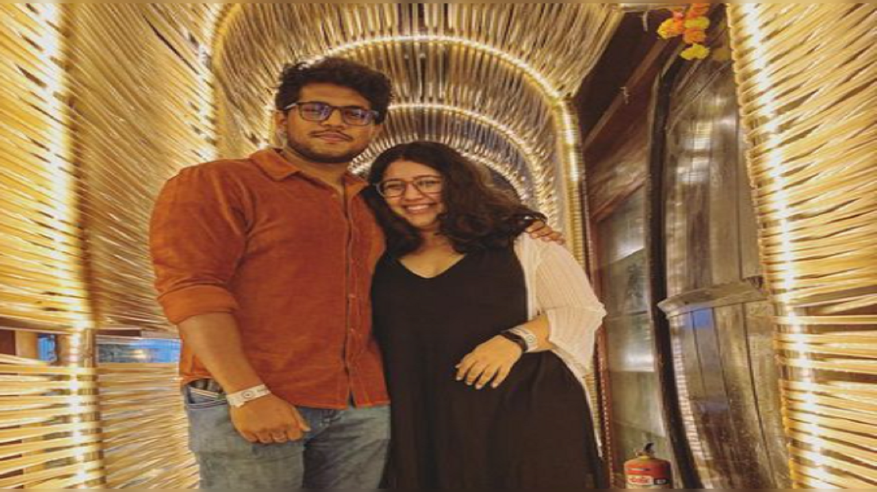 झनक शुक्ला के जन्मदिन को उनके मंगेतर ने बनाया स्पेशल बिताया साथ में खूबसूरत पल-Jhanak Shukla's ...