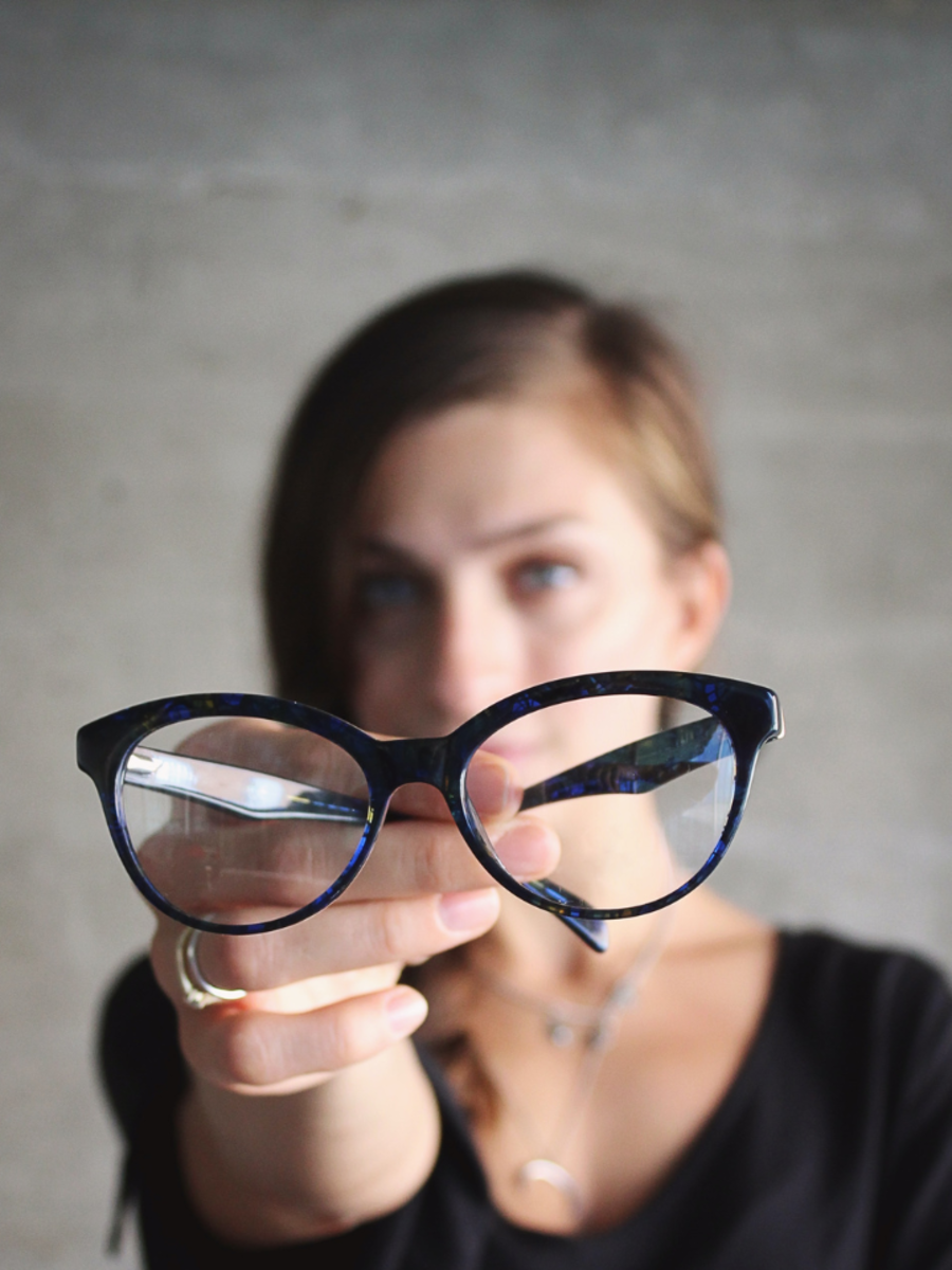 Improve your eyesight naturally and restore your 20 20 vision at home