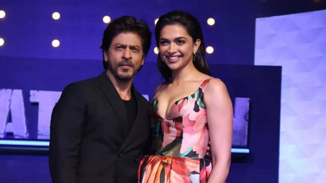 Pathaan worldwide box office collection: Shah Rukh Khan's film inches closer to Rs 700 crores in ...