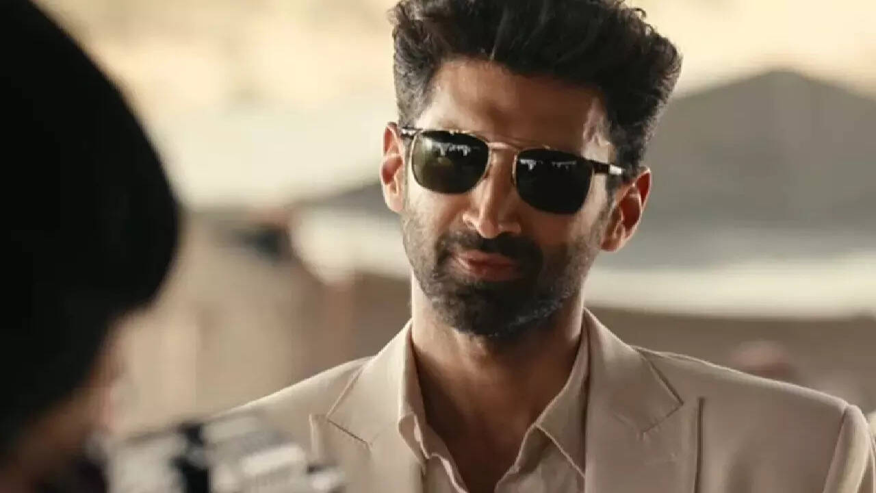The Night Manager Series Review- Aditya Roy Kapur Anil Kapoor Sobhita ...