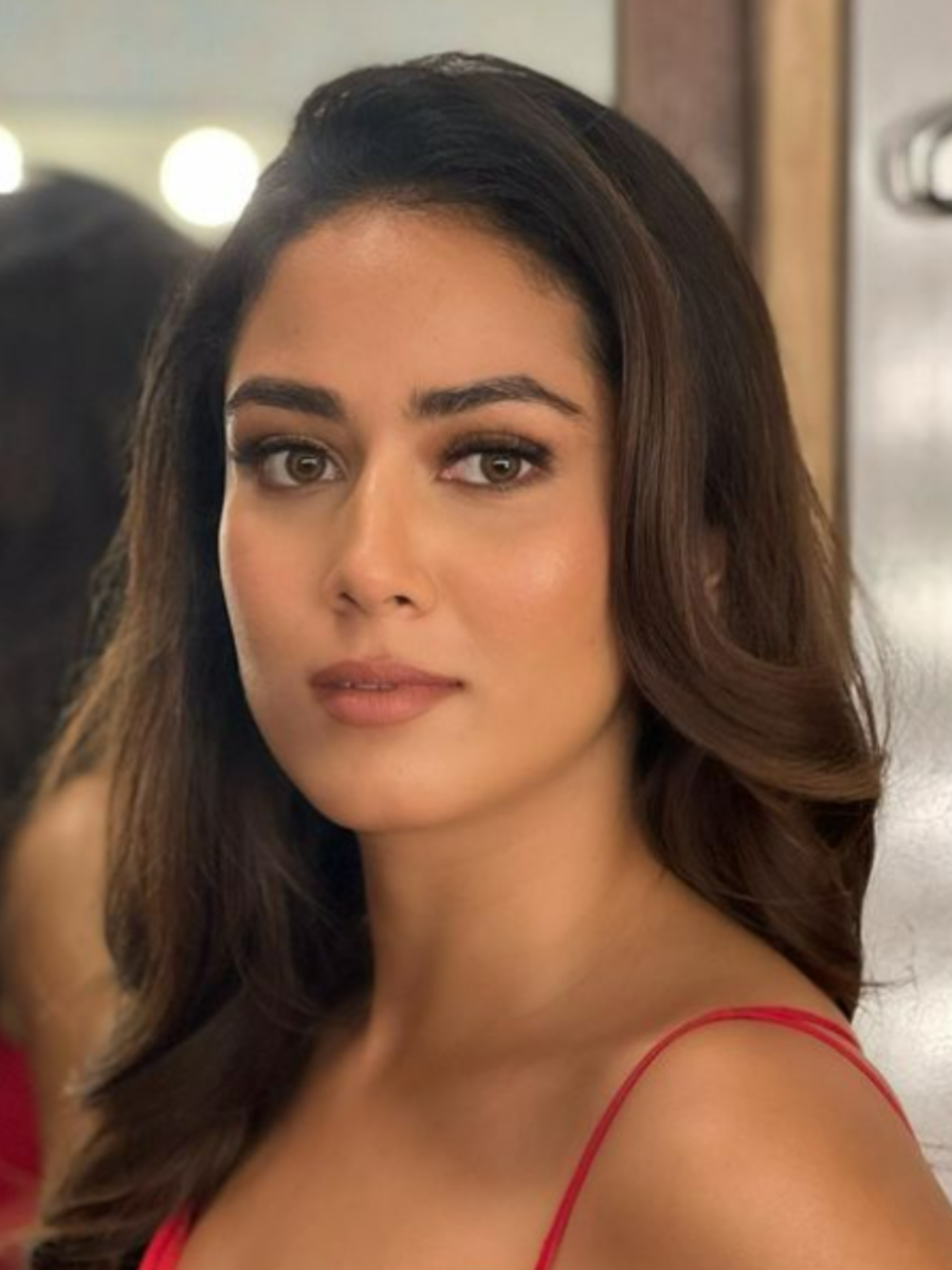 Benefits of keeping lip balm in night stand like Mira Rajput