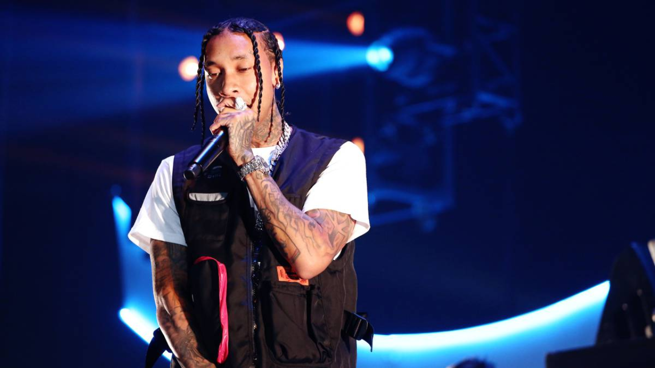 Tyga at VH1 Supersonic: Rapper performs Macarena, Ice Cream Man and ...