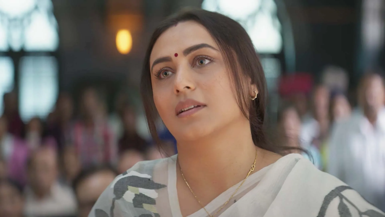 Mrs Chatterjee: Real Mrs Chatterjee can't hold back her emotions after ...