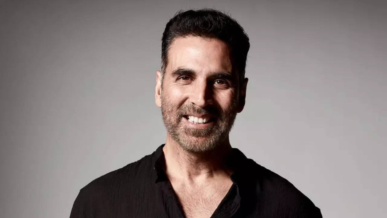 Akshay Kumar shoots Rs 15-crore action sequence with severe knee injury ...
