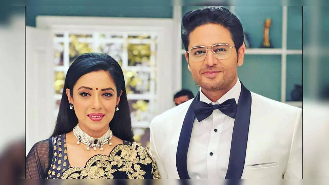 Anupama: ANUPAMAA SPOLIER ALERT! Anupama to embrace pregnancy at 50 ...