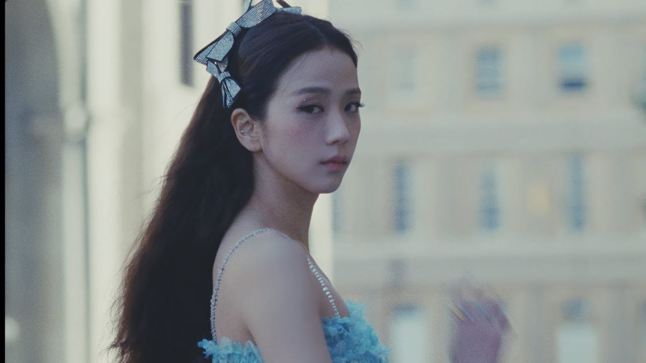 Blackpink's Jisoo Brings In Her A-game For Solo Debut Flower. 'Can't ...