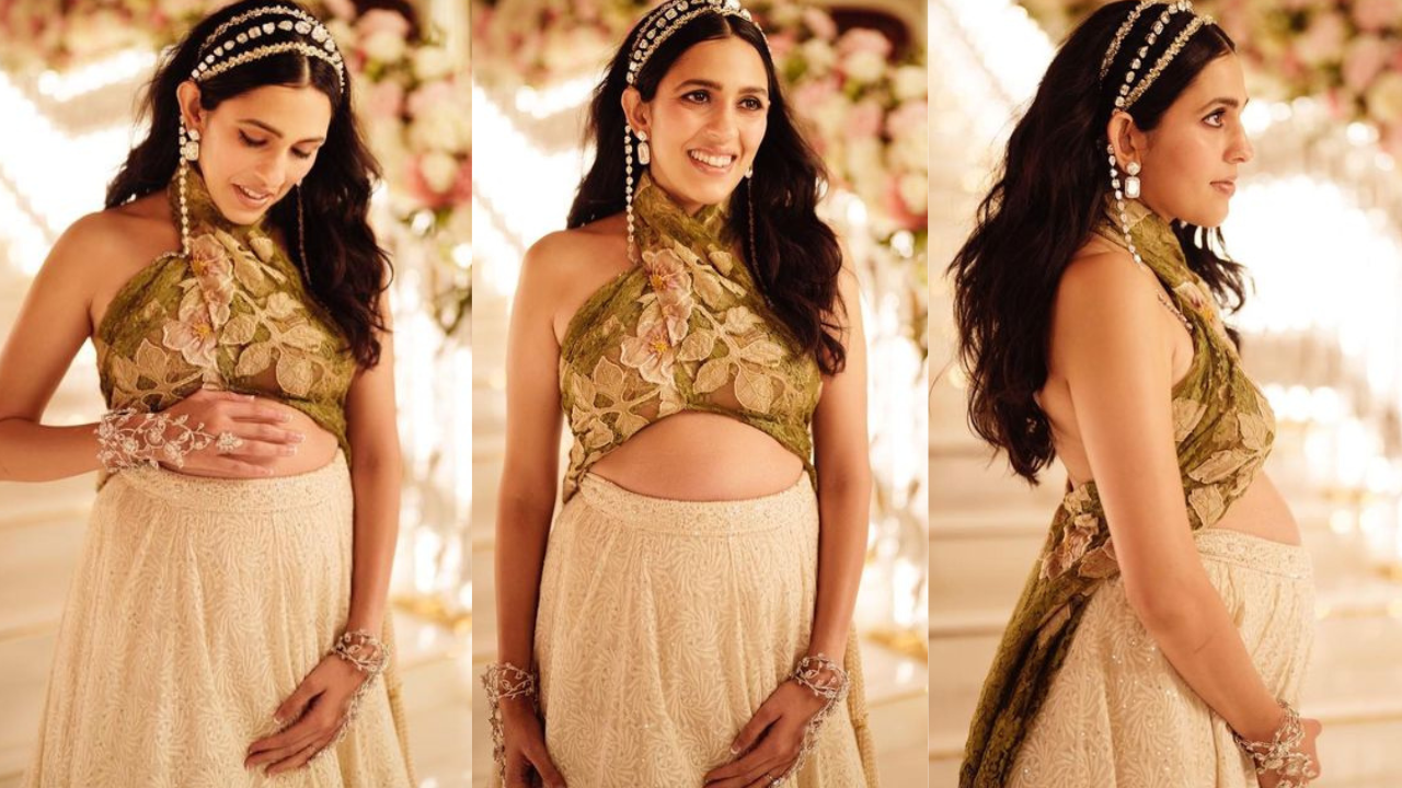Shloka Mehta Confidently Flaunts Baby Bump As She Attends NMACC Gala ...