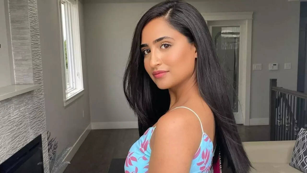 Canadian Actress Tanu Grewal Recalls Her Father's Death: Losing him was ...